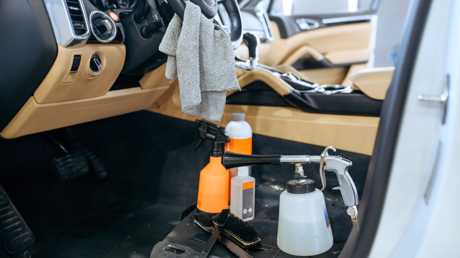 Clean Seats & Eliminate Moisture For Musty Smell In Car – The Seat Shop